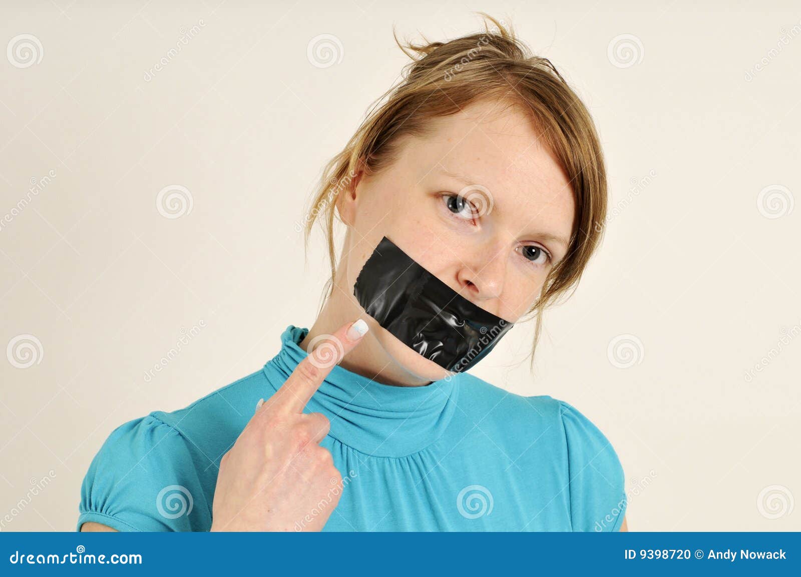 Interdit pour parler photo stock. Image du violence, surprendre - 9398720