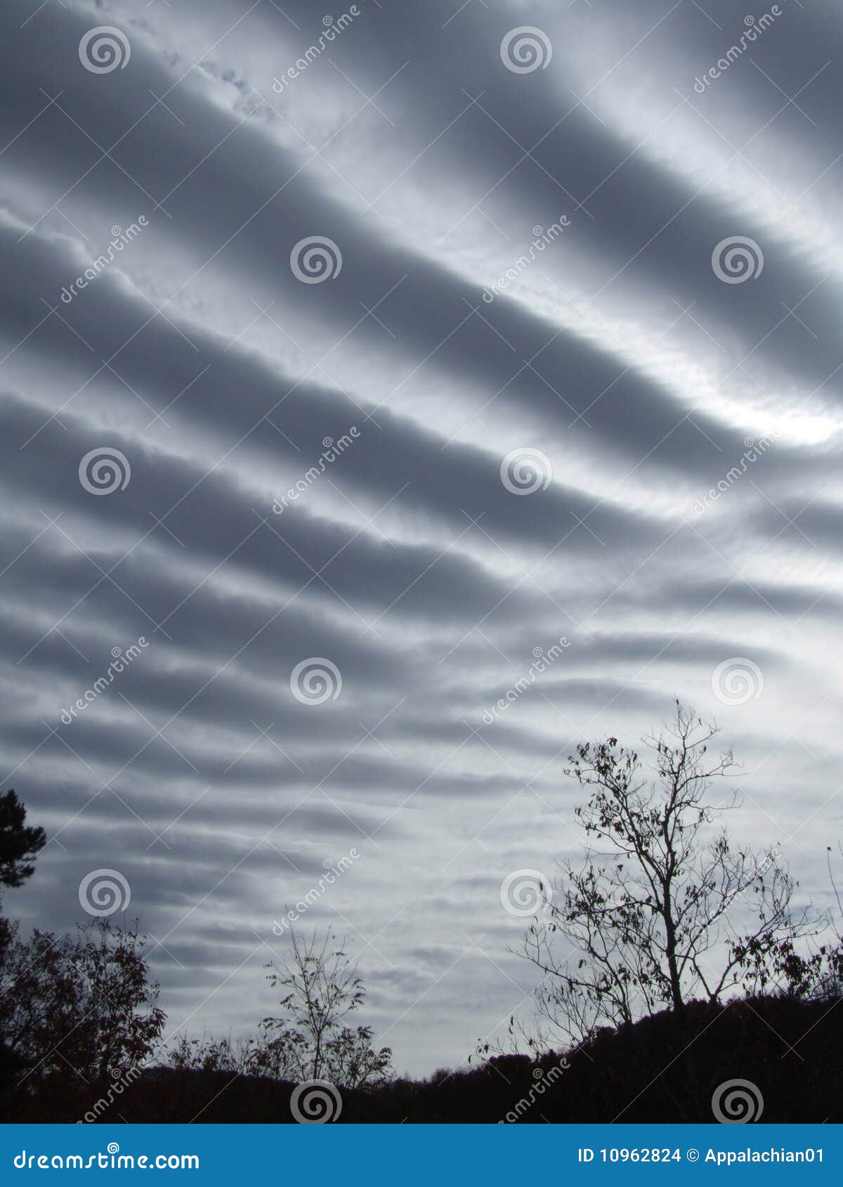 Interesting Linear Cloud Pattern Ripples Stock Photo - Image of ...