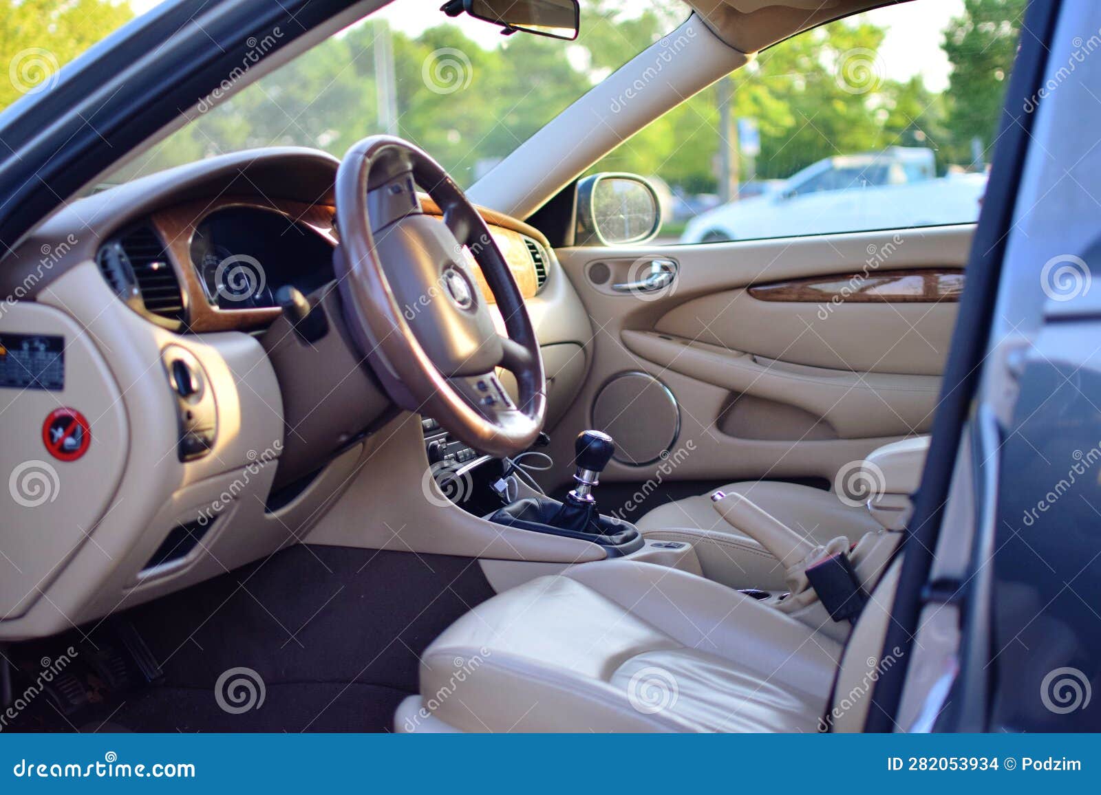 Interier in Jaguar Old Luxus Car Stock Photo - Image of interier, luxus ...