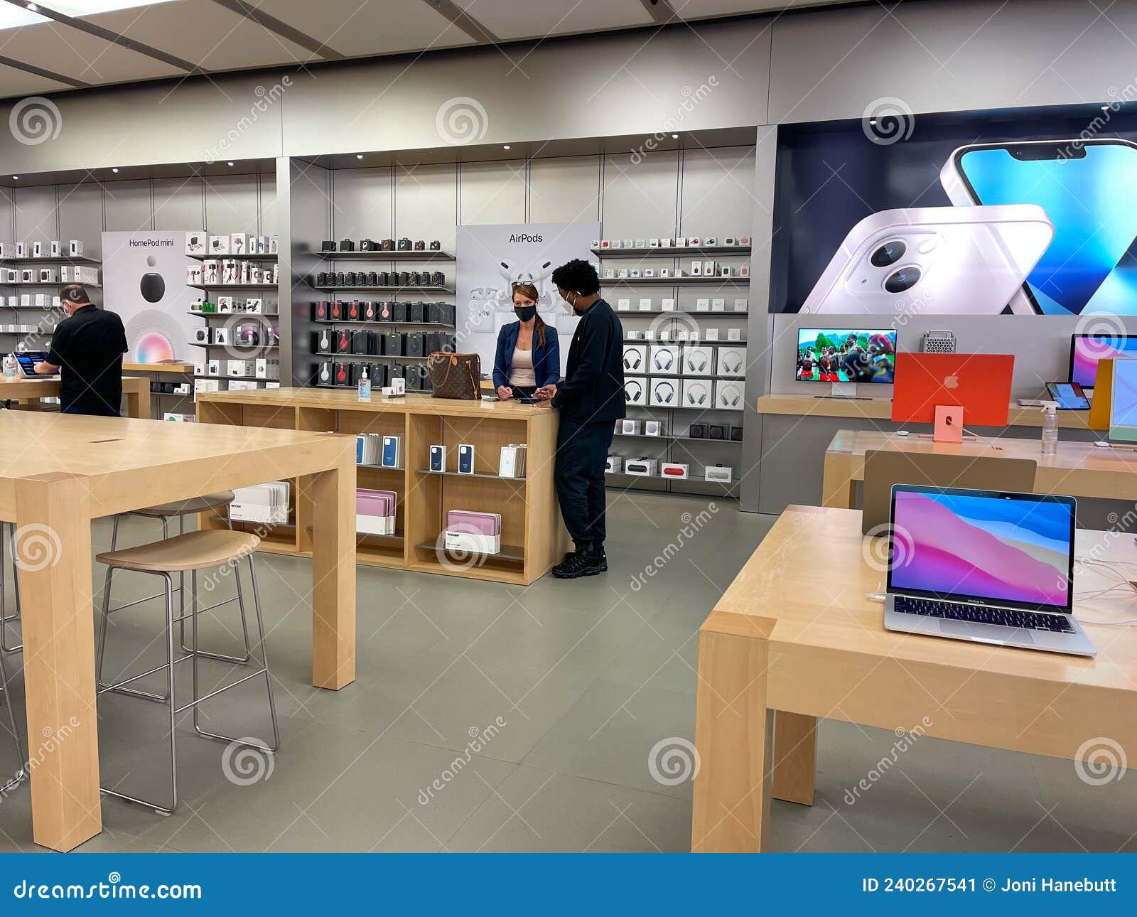 The Interior of an Apple Store in Orlando, Florida Editorial Photo ...
