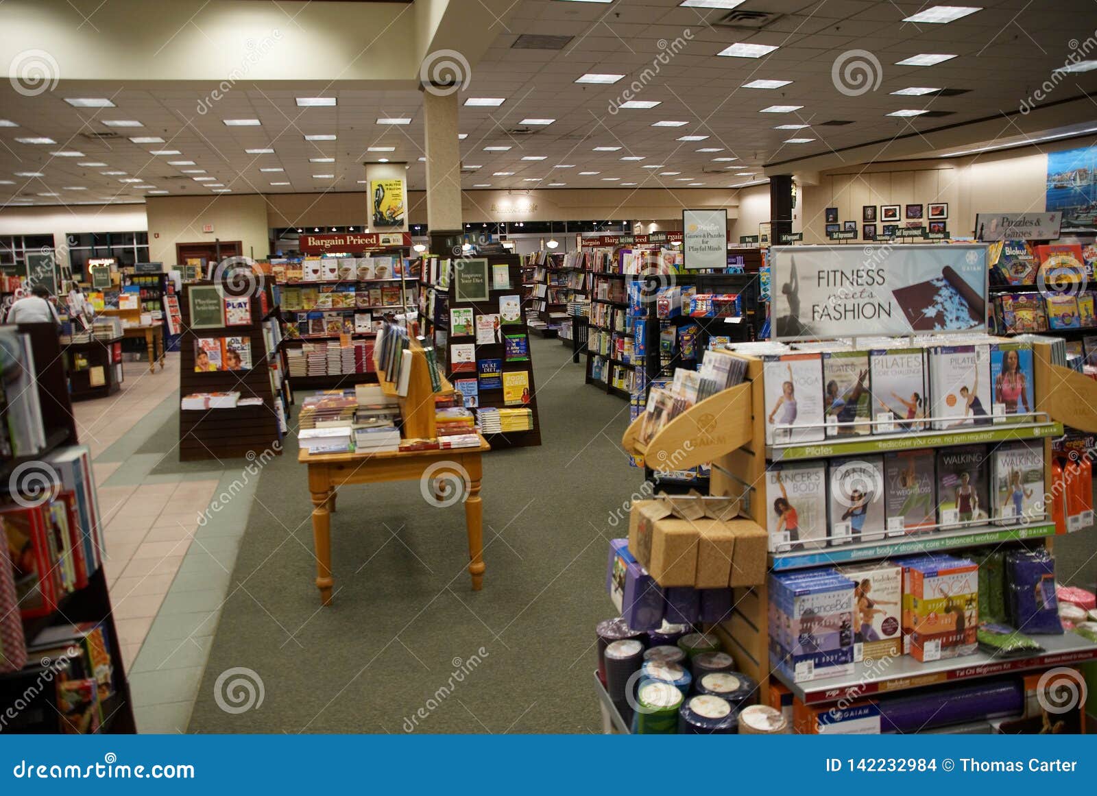 The Interior Of A Barnes And Noble Book Store Editorial Stock Image