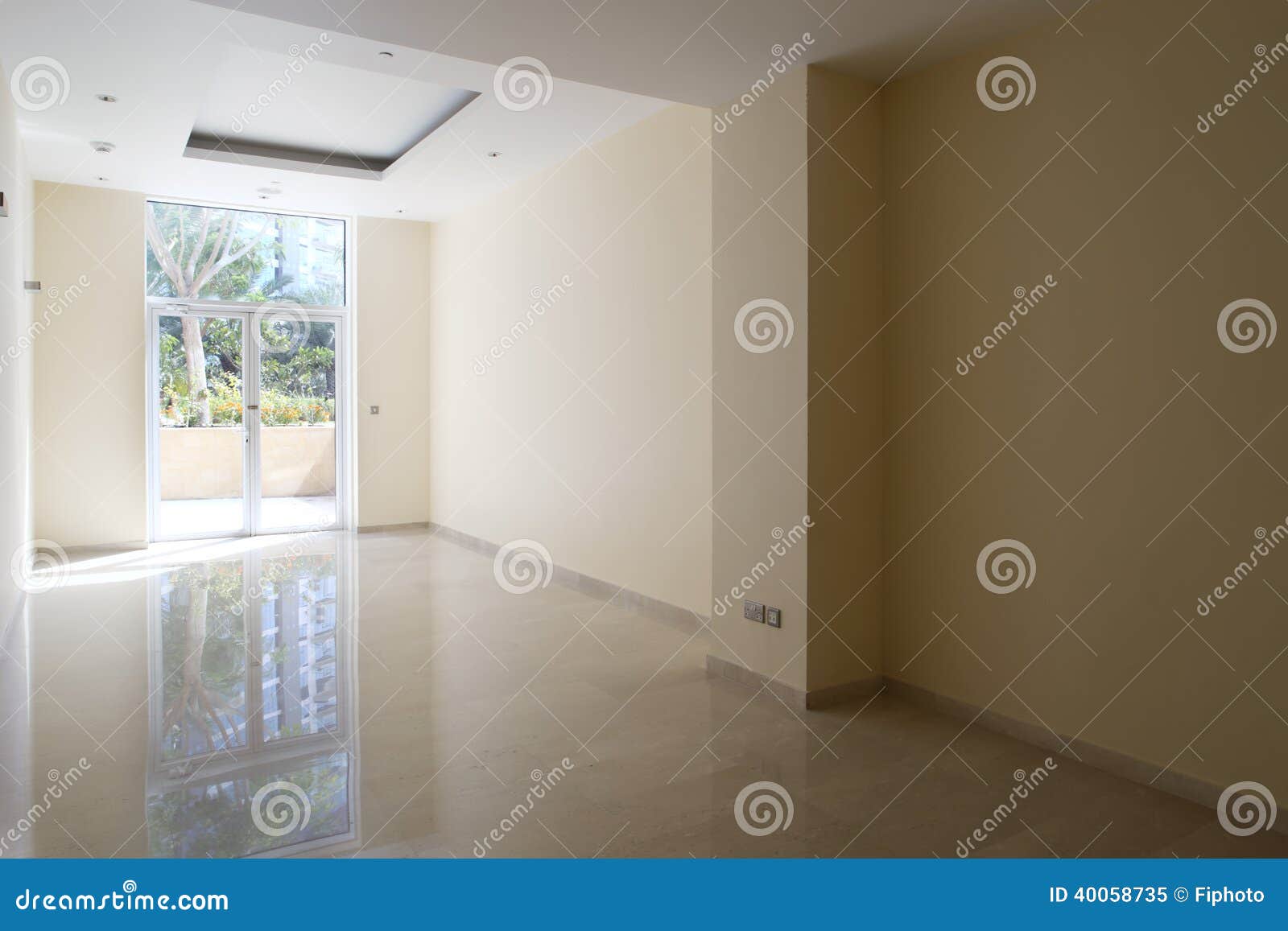 Interior of Bright Empty Room Stock Image - Image of commercial, modern ...