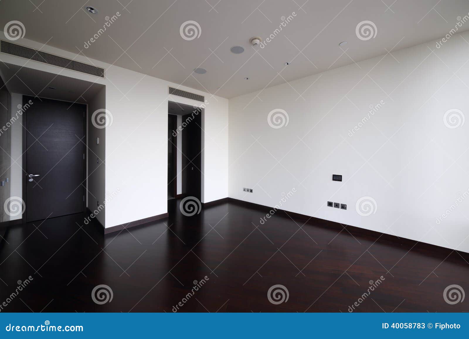 Interior of Bright Empty Room Stock Image - Image of indoor, detail ...