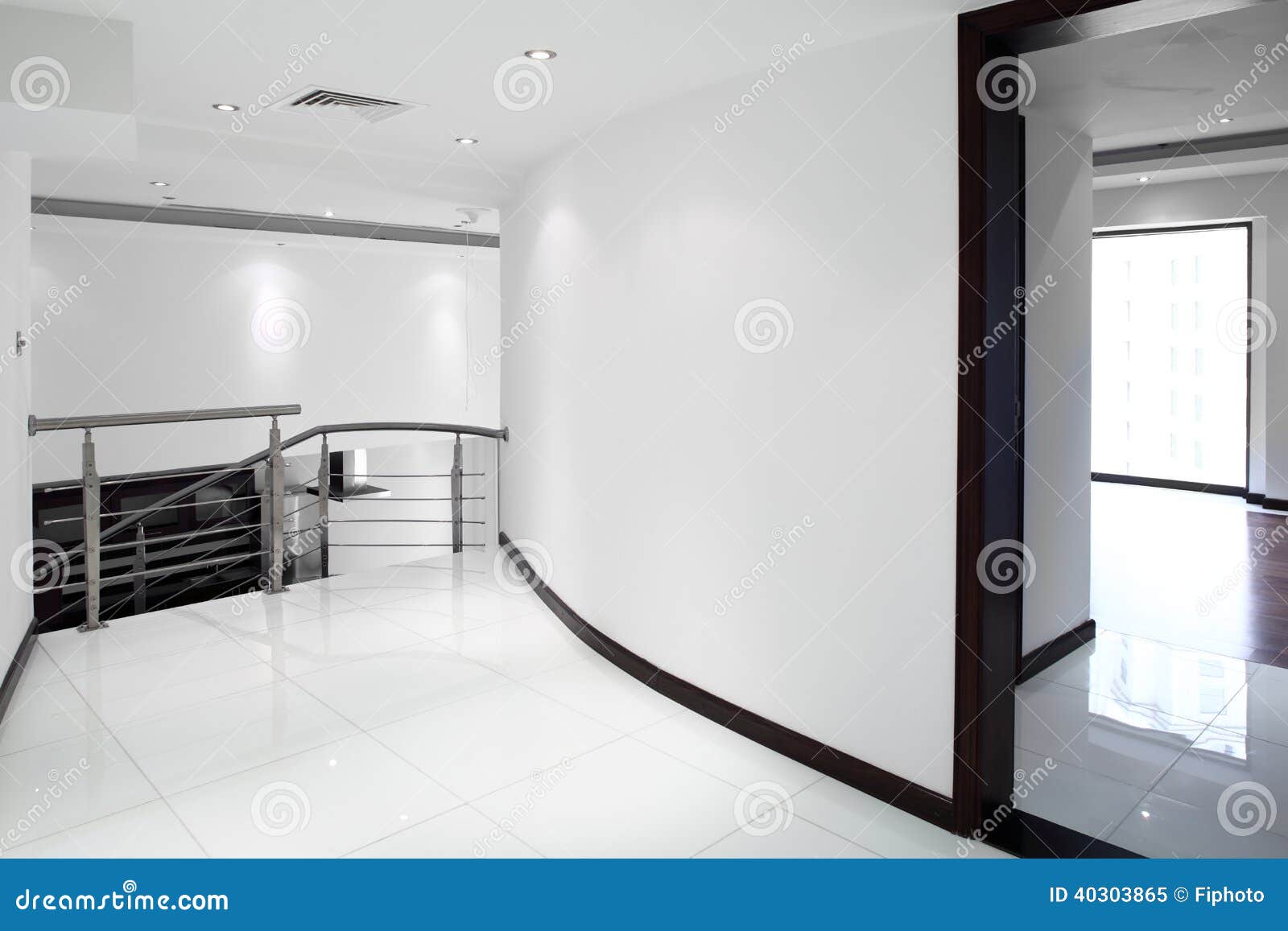 Interior of Bright Empty Room Stock Image - Image of hall, building ...