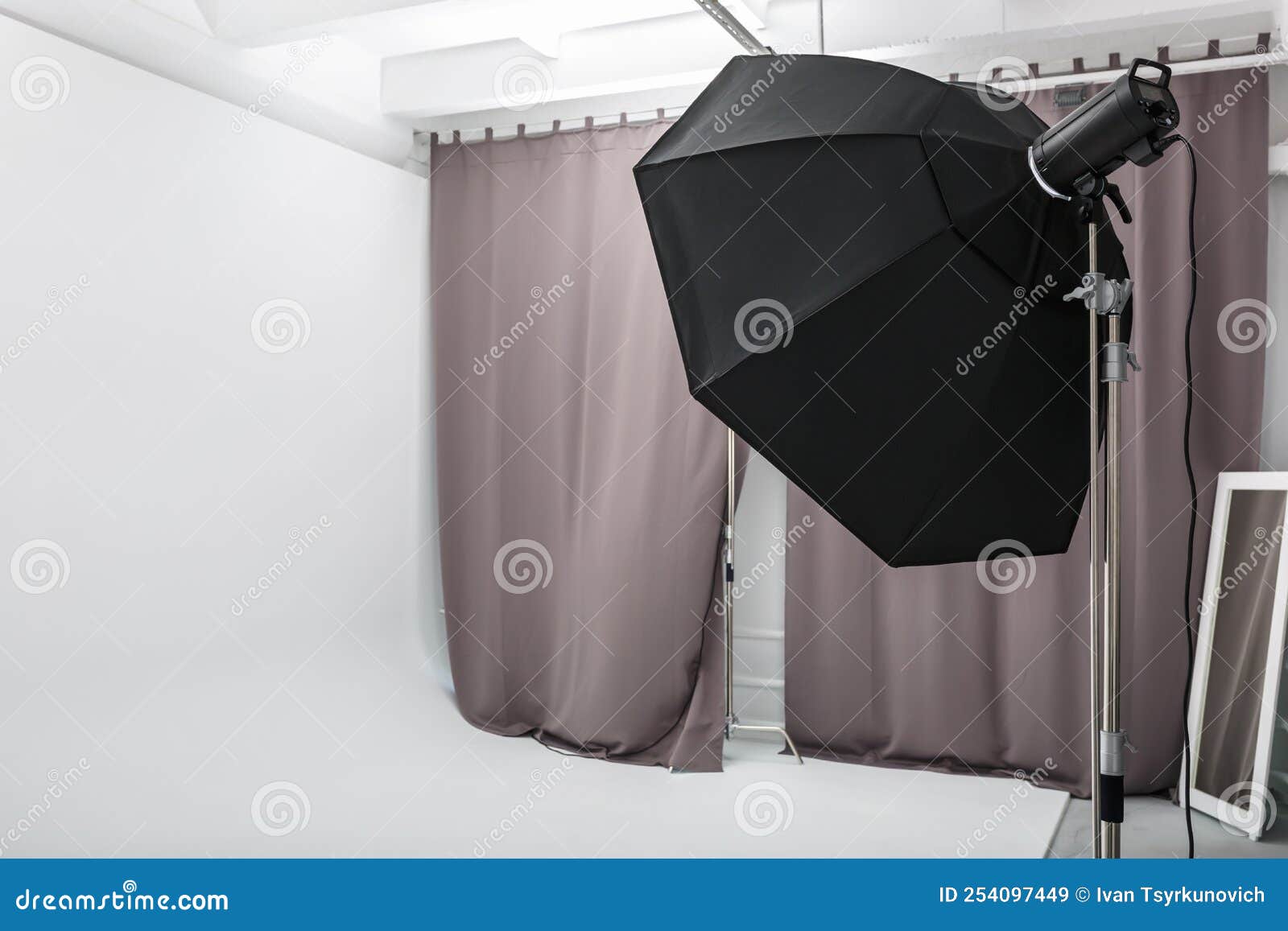 Interior of Bright Space of Photo Studio with Large White Cyclorama ...