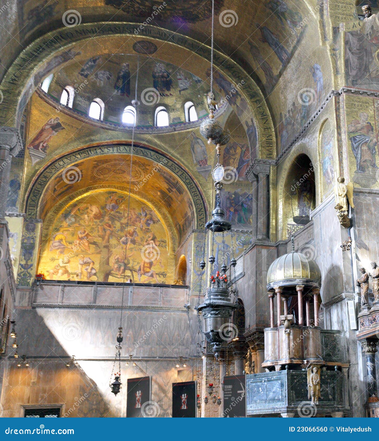 Interior of Cathedral Duomo in Pisa, Italy Editorial Image - Image of ...