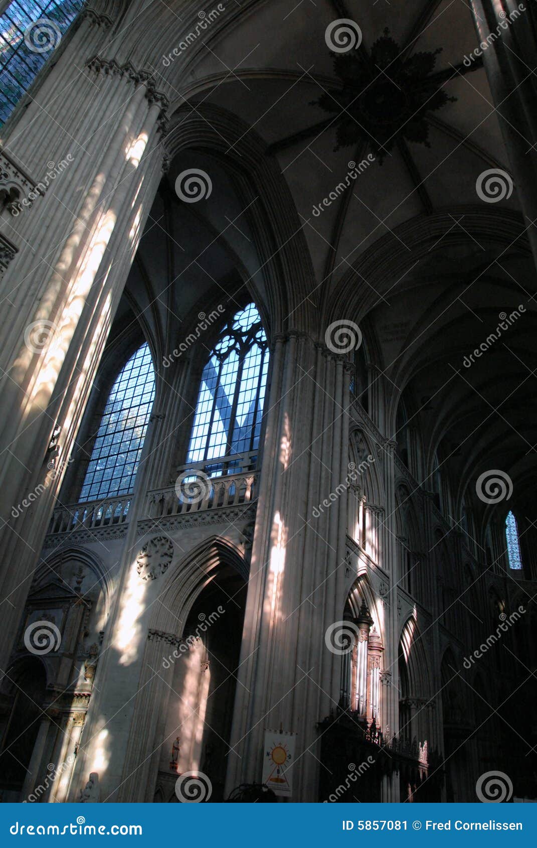 Our Lady Of Chartres High Altar Sculpture, Chartres, France Editorial ...