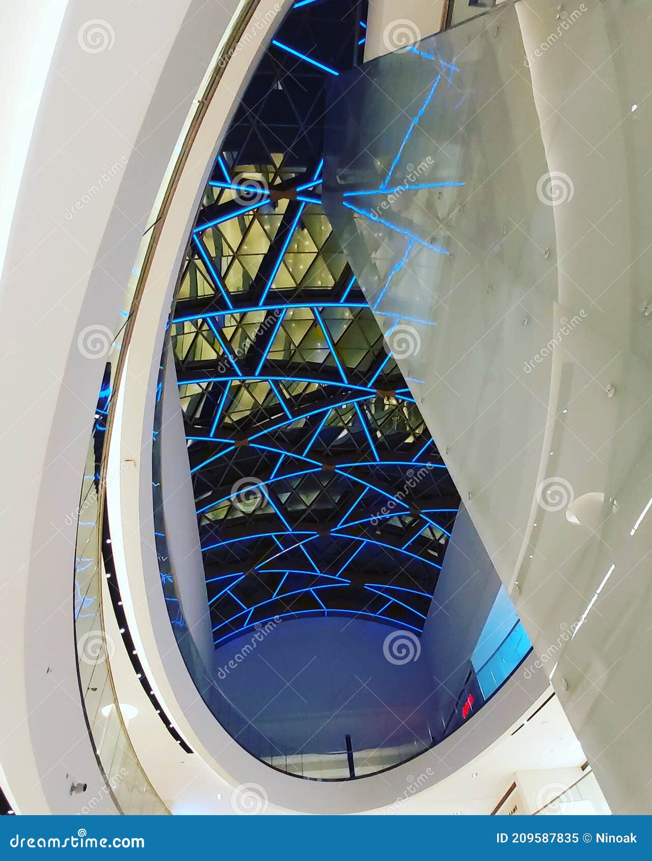 Interior, Ceiling View Inside the Al Faisaliah Tower Mall Editorial ...