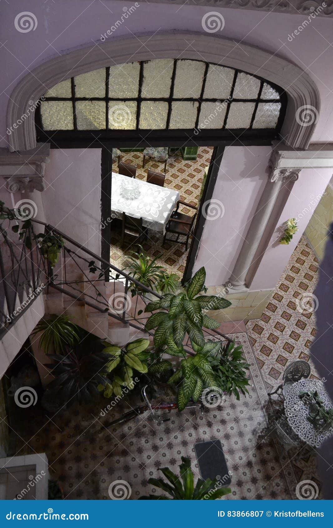 Interior colonial house editorial photography. Image of stairway - 83866807