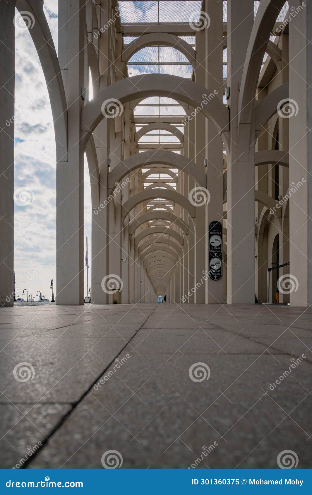 Interior Columns at the Cruise Terminal - Doha Port Editorial Image ...