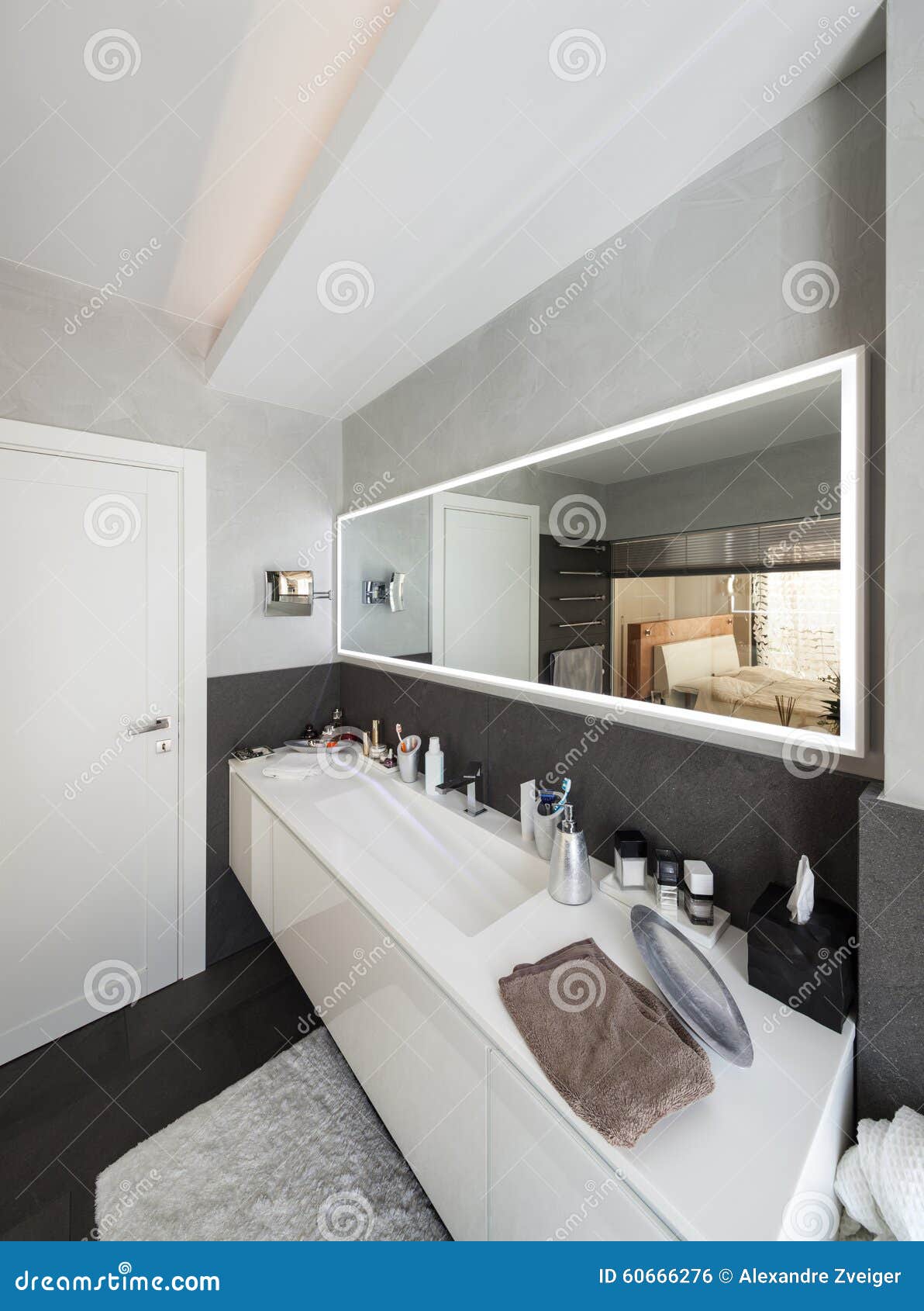 Interior, Comfortable Bathroom Stock Photo - Image of interior, decor ...