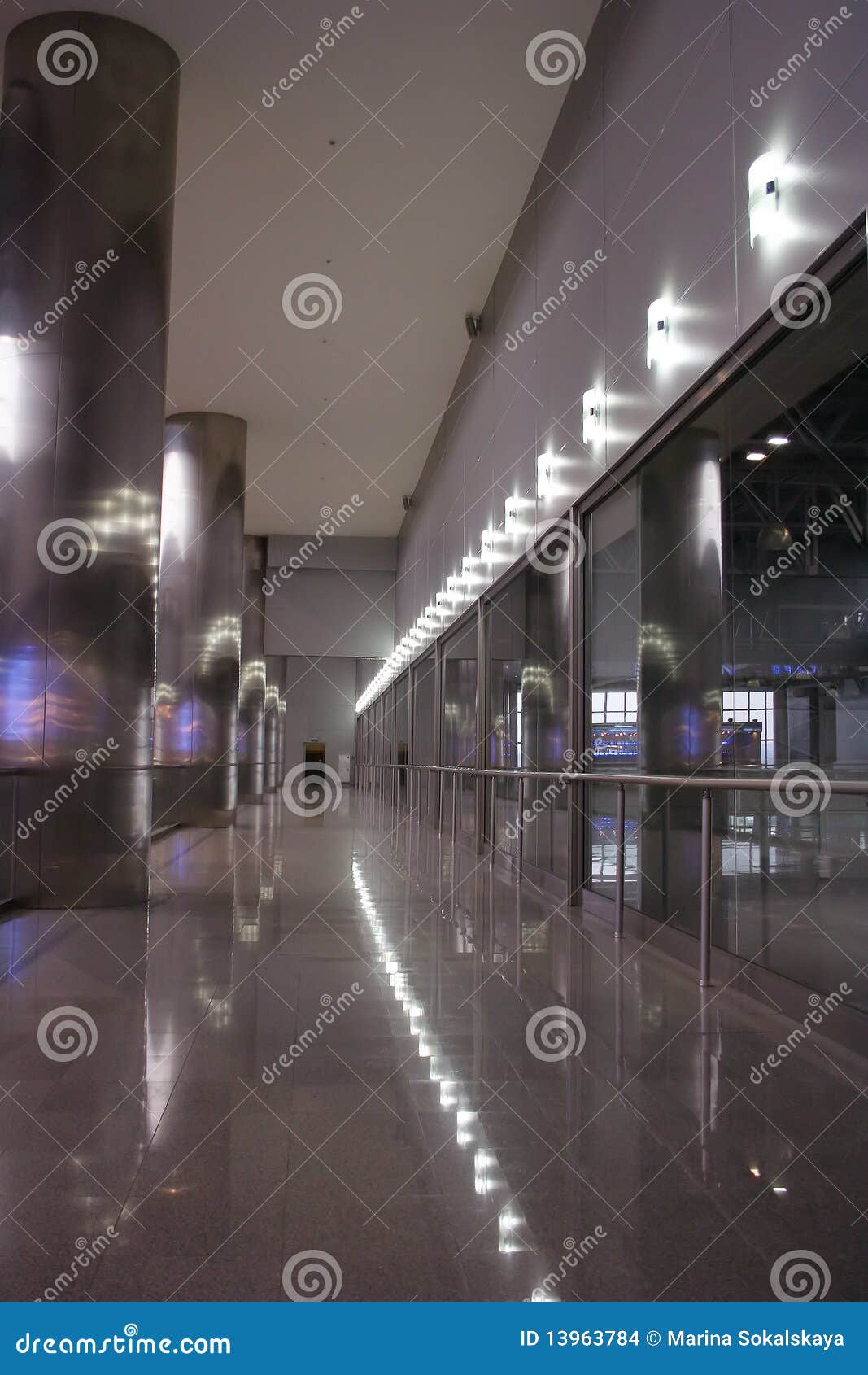Interior corridor gallery stock photo. Image of place - 13963784