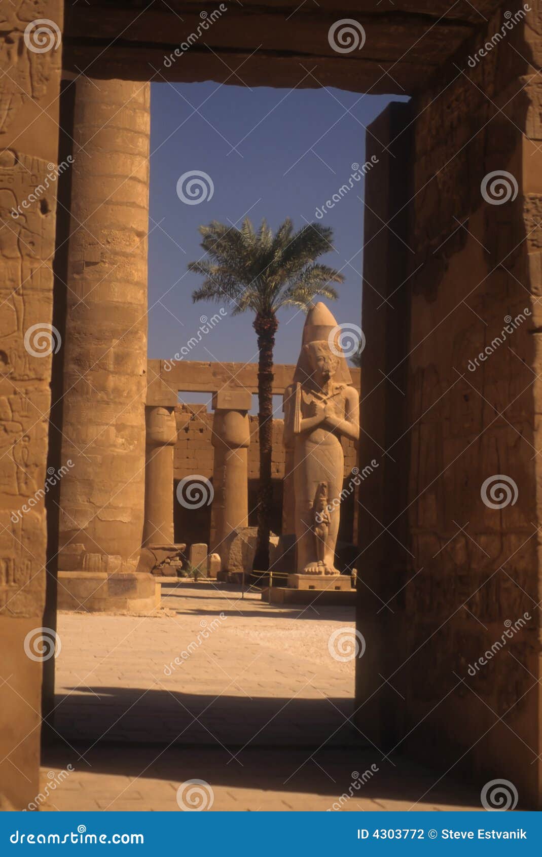 Interior Courtyard, Karnak Temple Stock Photo - Image of east, religion ...
