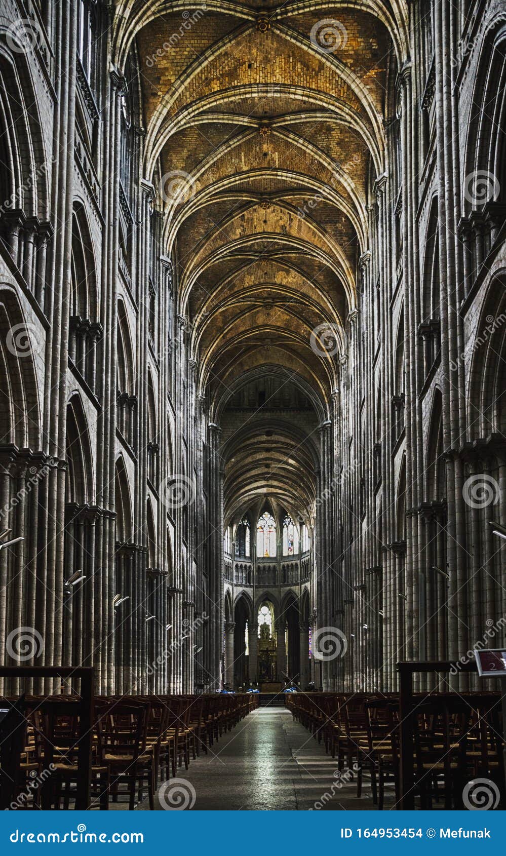 Interior Da Catedral De Rouen Imagem de Stock Editorial - Imagem de ...