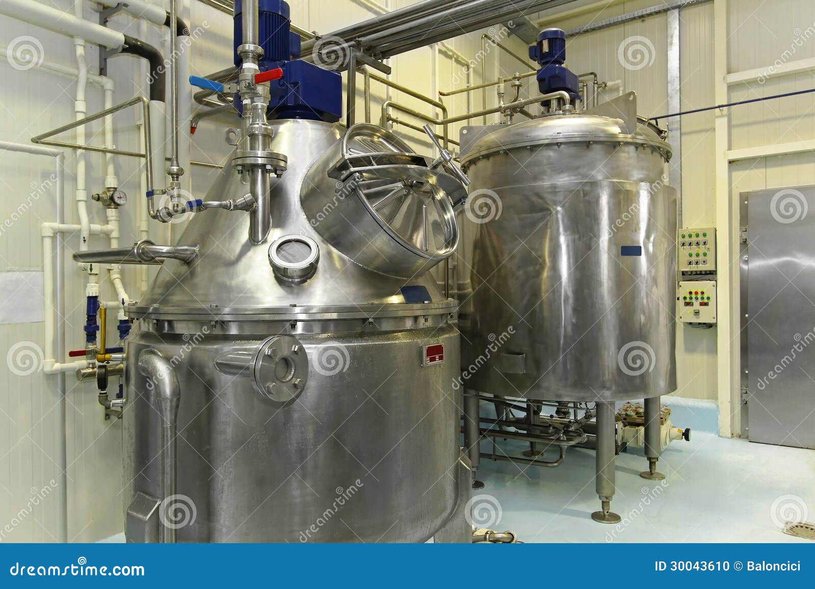 Tank for fermentation stock photo. Image of industry - 30043610