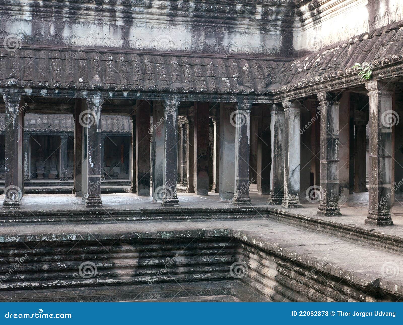 Interior De Angkor Wat, Camboya Foto de archivo - Imagen de coseche ...
