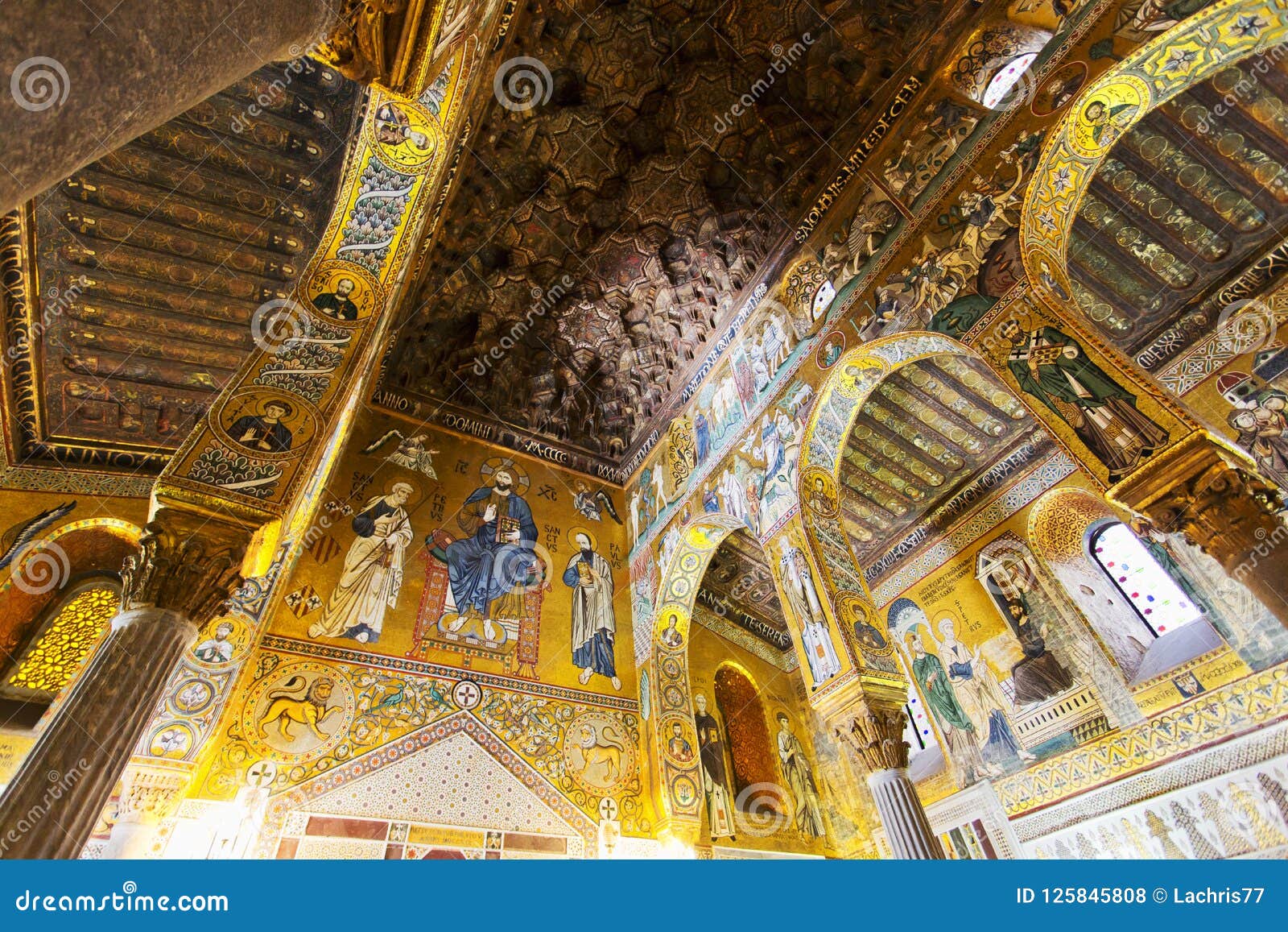 Interior De La Capilla De Palatine Foto de archivo - Imagen de normando ...