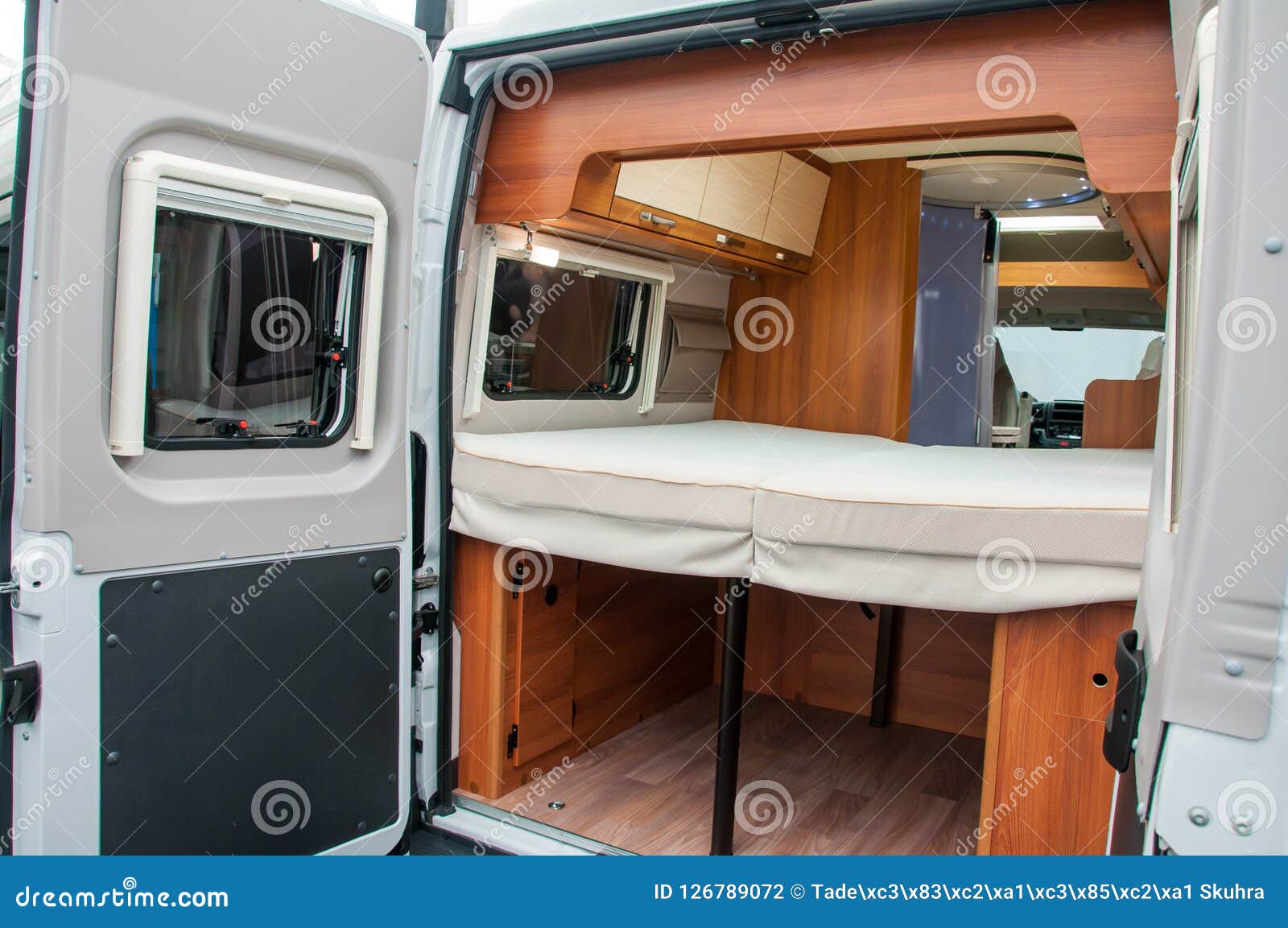 Interior De La Caravana De Lujo Foto de archivo - Imagen de alemania ...