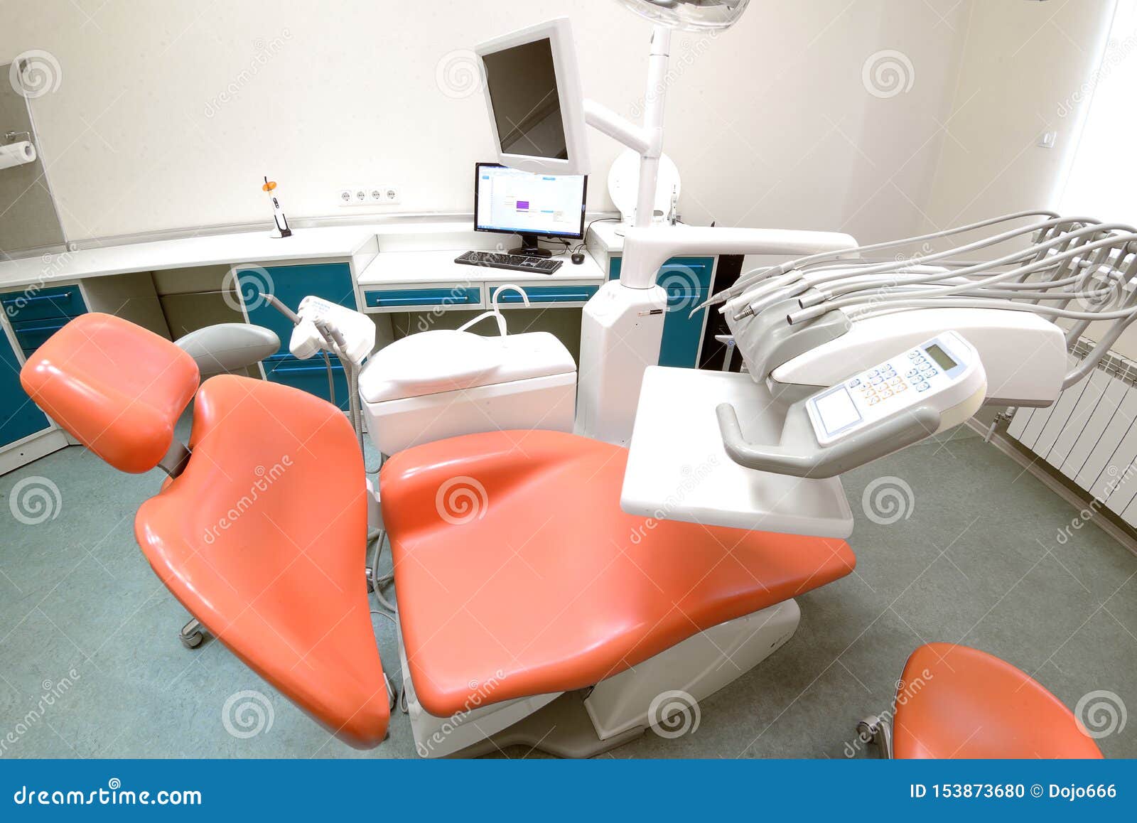 Interior De La Estomatolog?a De La Cl?nica Dental Foto de archivo - Imagen de limpio ...