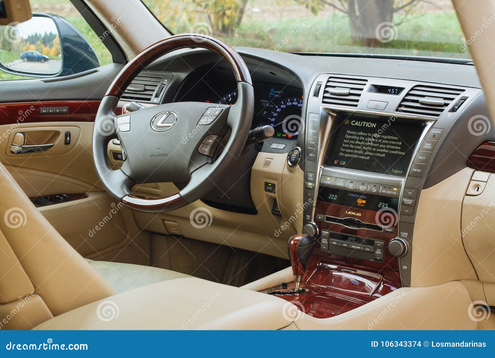 Interior De Lexus LS460 2008 Imagen de archivo editorial - Imagen de ...