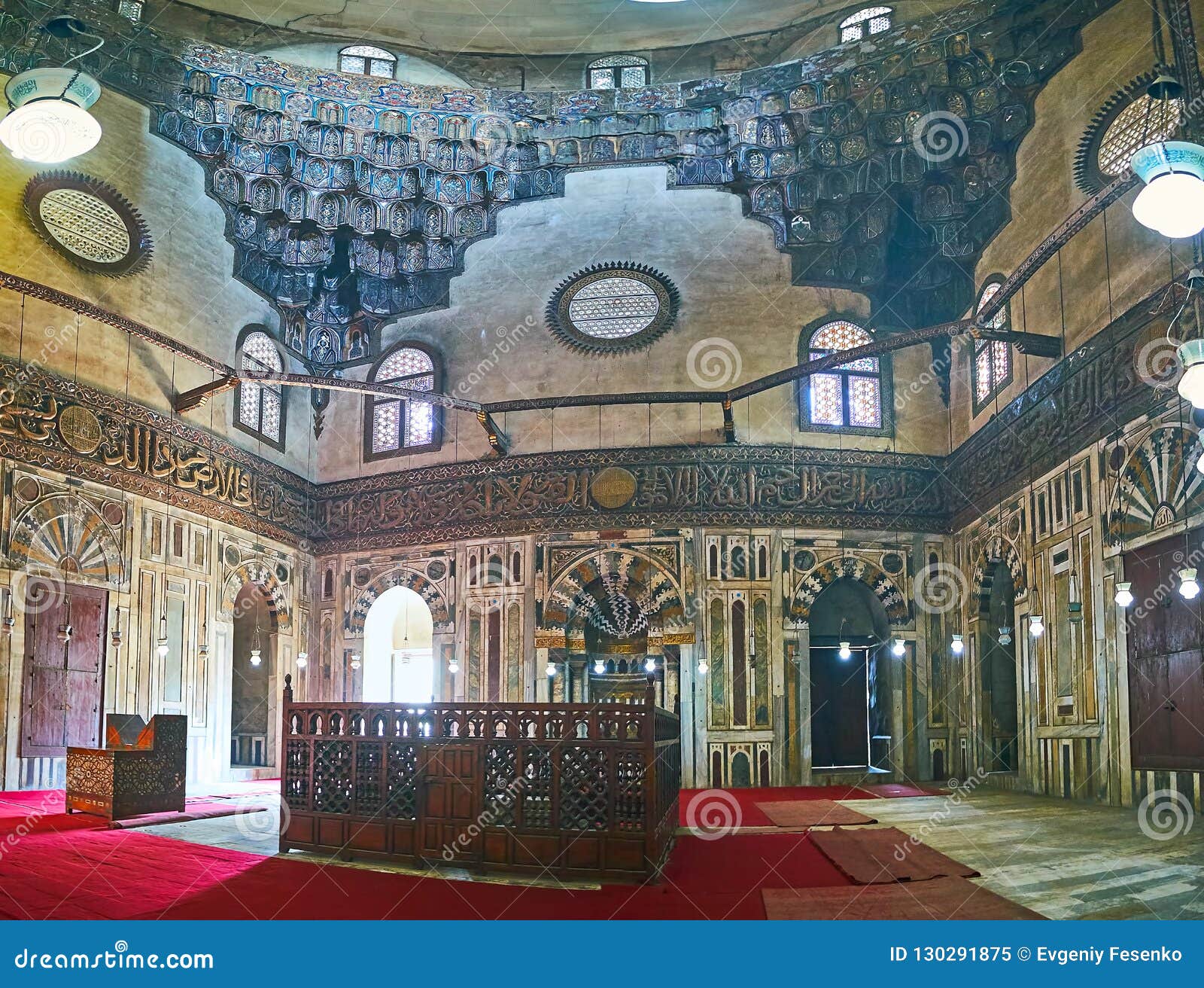 Interior De Sultan Hassan Mosque, El Cairo, Egipto Imagen editorial ...
