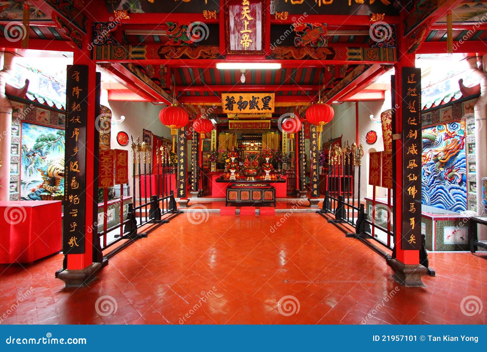 Interior De Um Templo Chinês Imagem de Stock - Imagem de templo ...