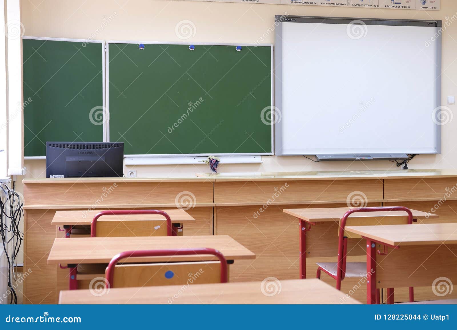Interior De Uma Sala De Aula Moderna Da Escola Foto de Stock - Imagem ...