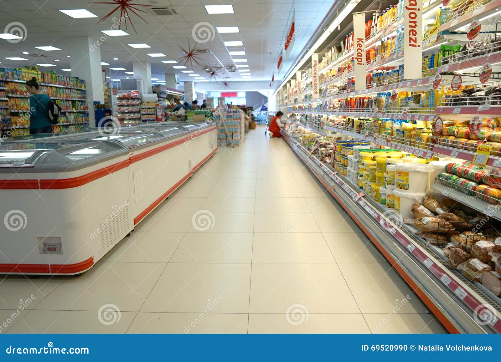 Interior De Un Supermercado Imagen editorial - Imagen de consumidor ...