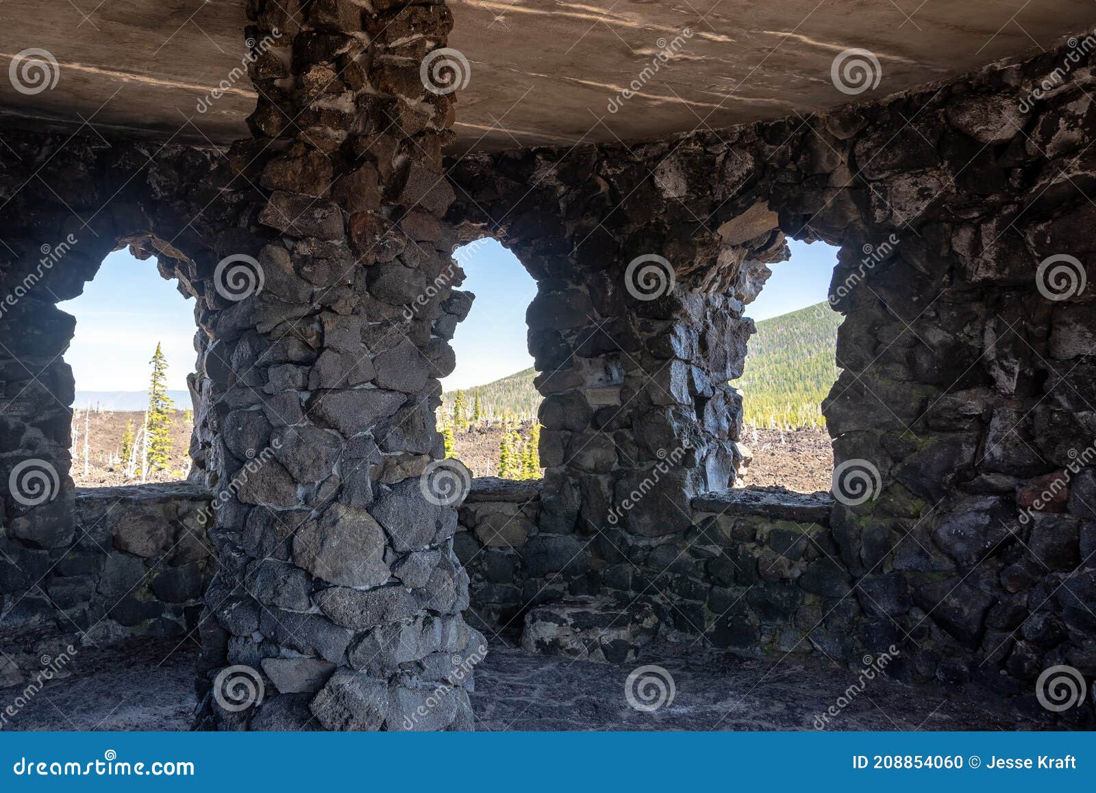 Dee Wright Observatory stock photo. Image of mckenzie - 208854060