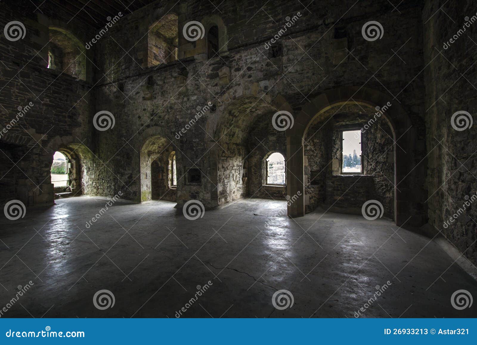Interior del castillo imagen de archivo. Imagen de piedra - 26933213