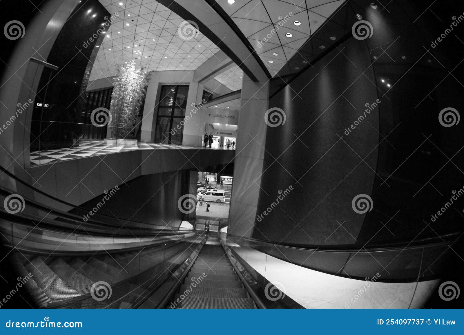 Interior Del Centro Comercial En El Central Hk 29 De Octubre De 2011 ...
