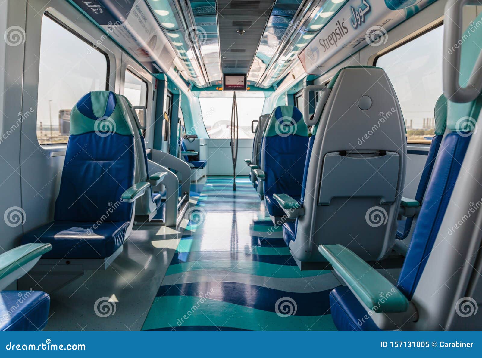 Interior Del Metro En Dubai EAU Imagen de archivo - Imagen de dubai ...