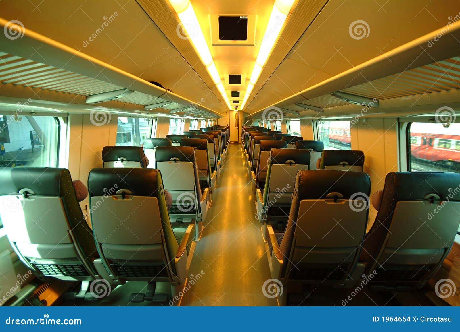 Interior Del Tren En Finlandia Foto de archivo - Imagen de viaje ...