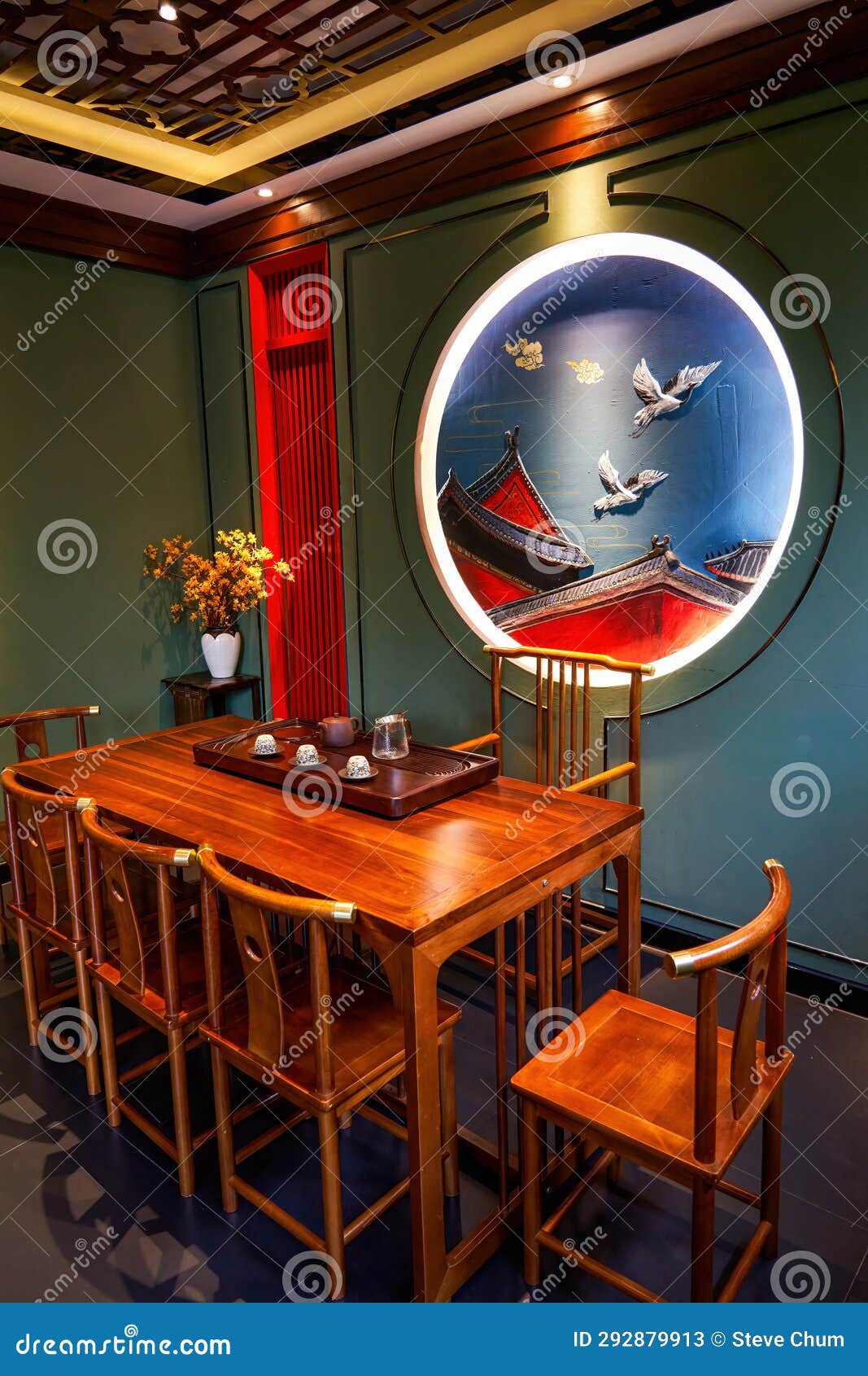 Interior Dining Room of Luxury Chinese Restaurant Stock Image - Image ...