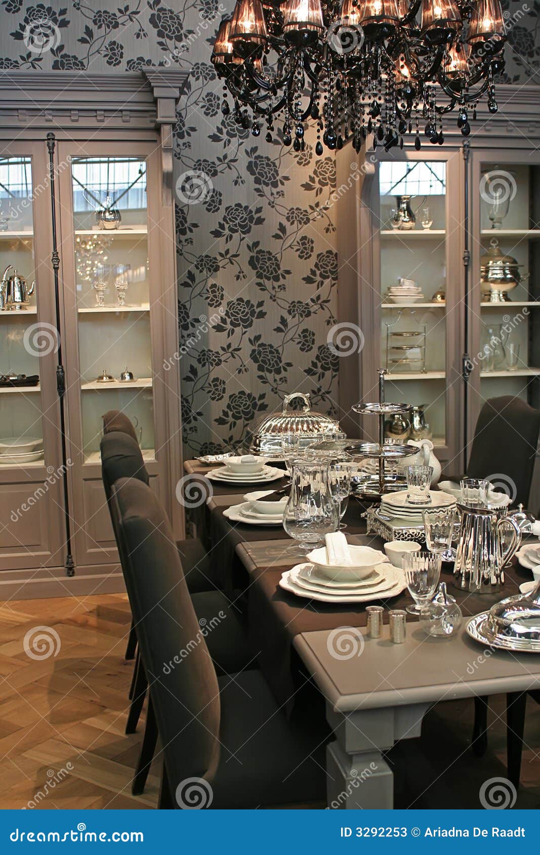 Interior of dinner room stock image. Image of celebration - 3292253