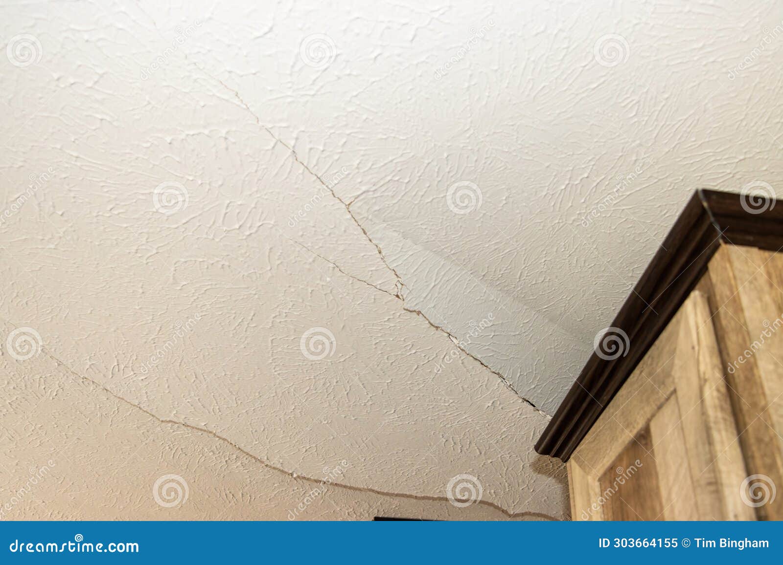 Interior Drywall Damage To Ceiling Stock Image - Image of insurance ...