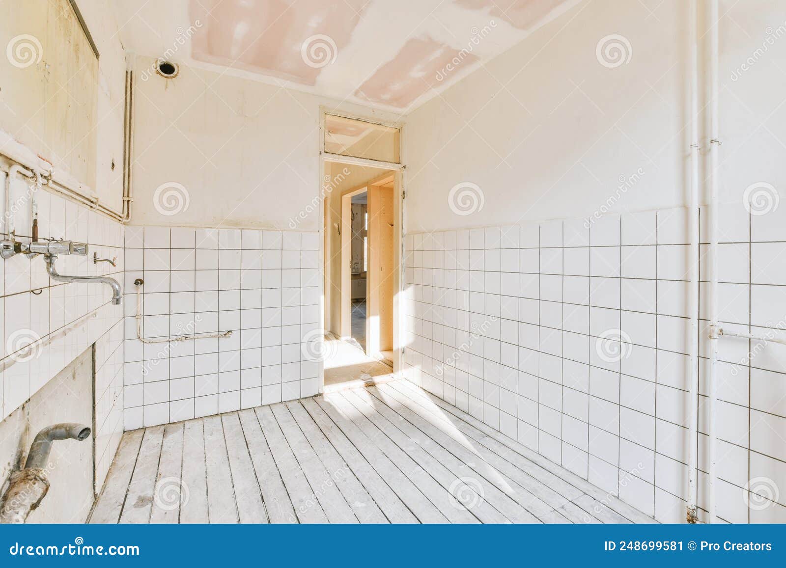 Interior of an Empty Bathroom Stock Image - Image of abandon, broken ...