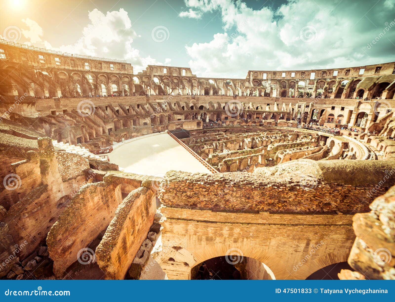 Interior Famoso Del Coliseo Imagen de archivo - Imagen de famoso ...