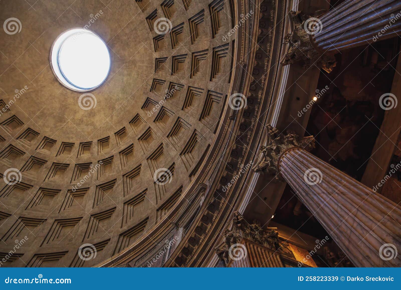 Pantheon Rome interior editorial stock image. Image of roman - 258223339