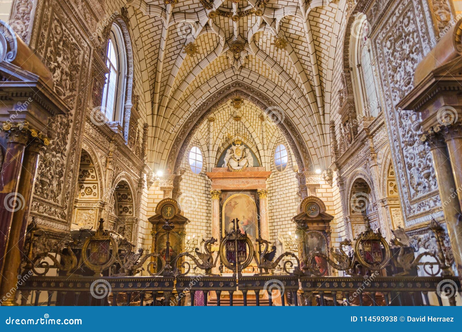 Interior of Famous Toledo Cathedral. Editorial Stock Photo - Image of ...