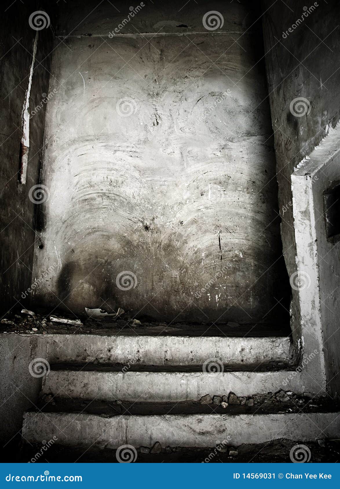 Interior of Grunge Building Stock Image - Image of dread, apartment ...