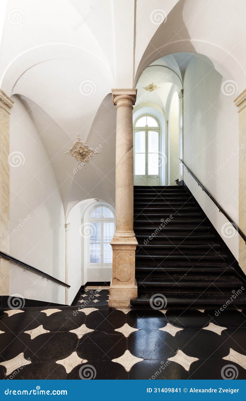 Interior historic building editorial photo. Image of balustrade - 31409841