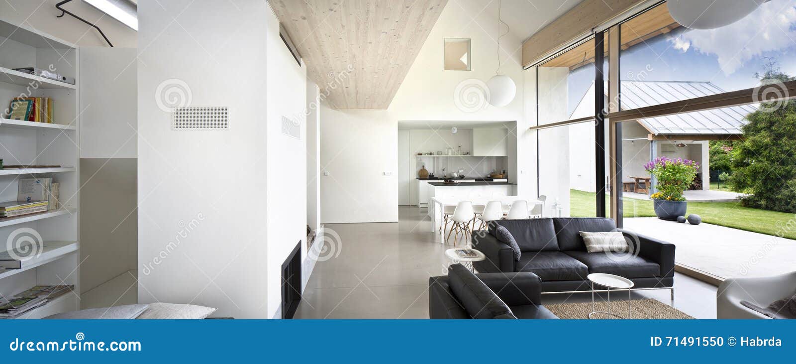 Interior Large Luxury House L Stock Photo - Image of modern ...