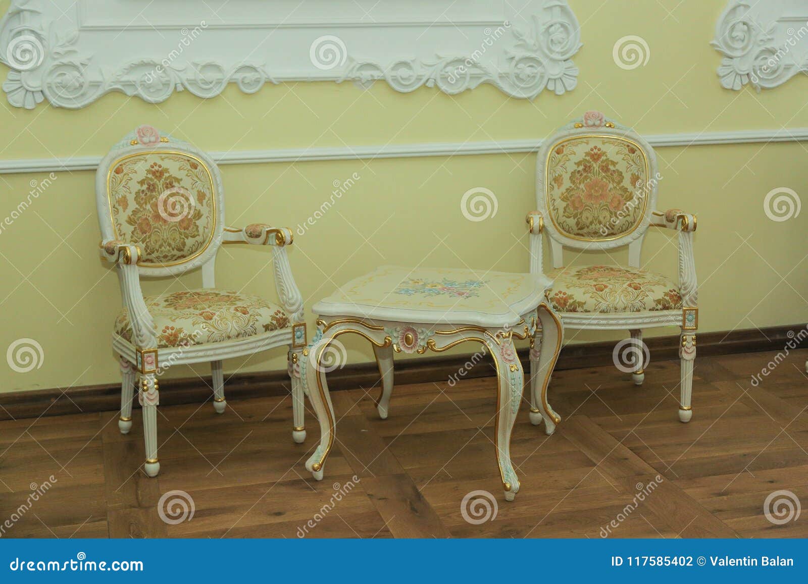 Interior Lujoso Del Castillo Del Bei De Manuc Foto de archivo - Imagen ...