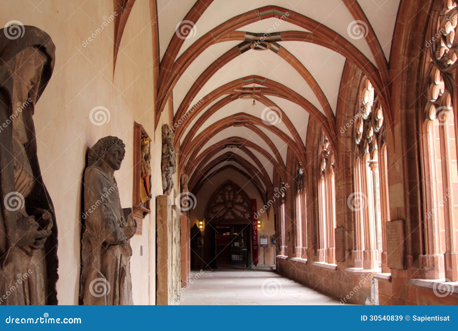 Interior of Mainz Cathedral Stock Image - Image of pfalz, medieval ...