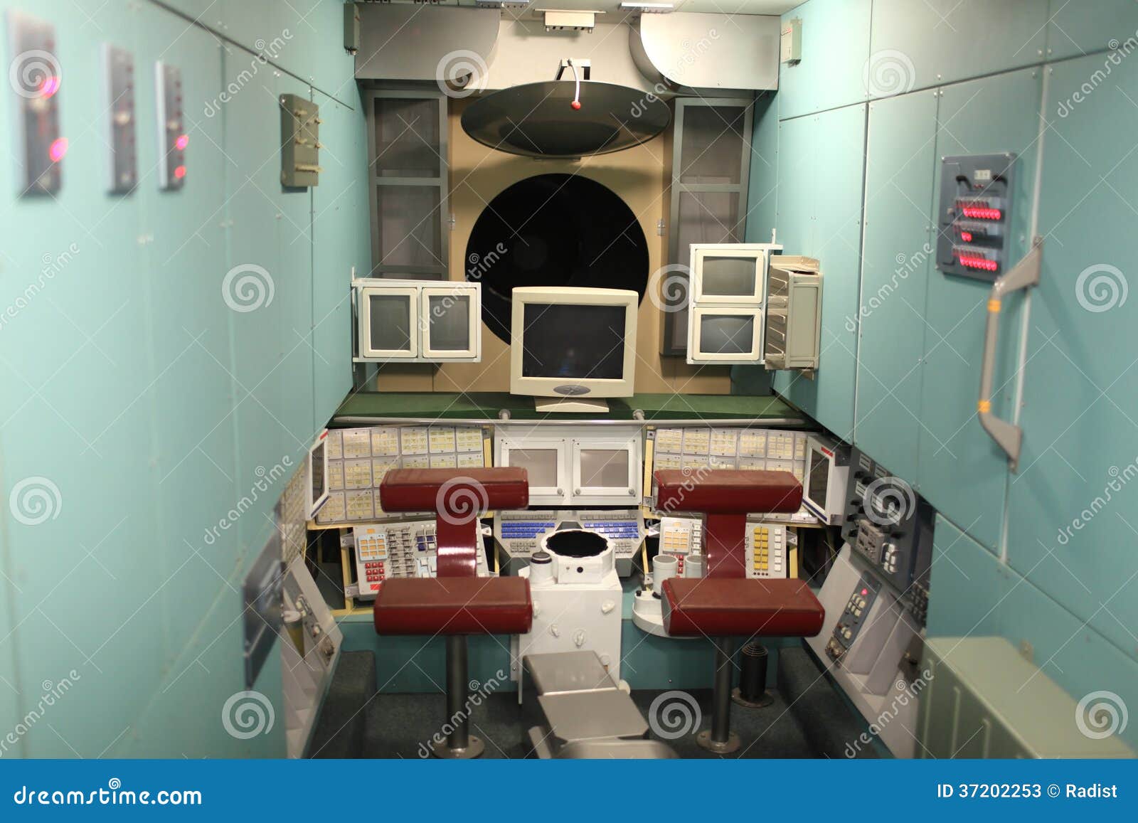 Interior Of Mir Space Station Stock Image - Image: 37202253