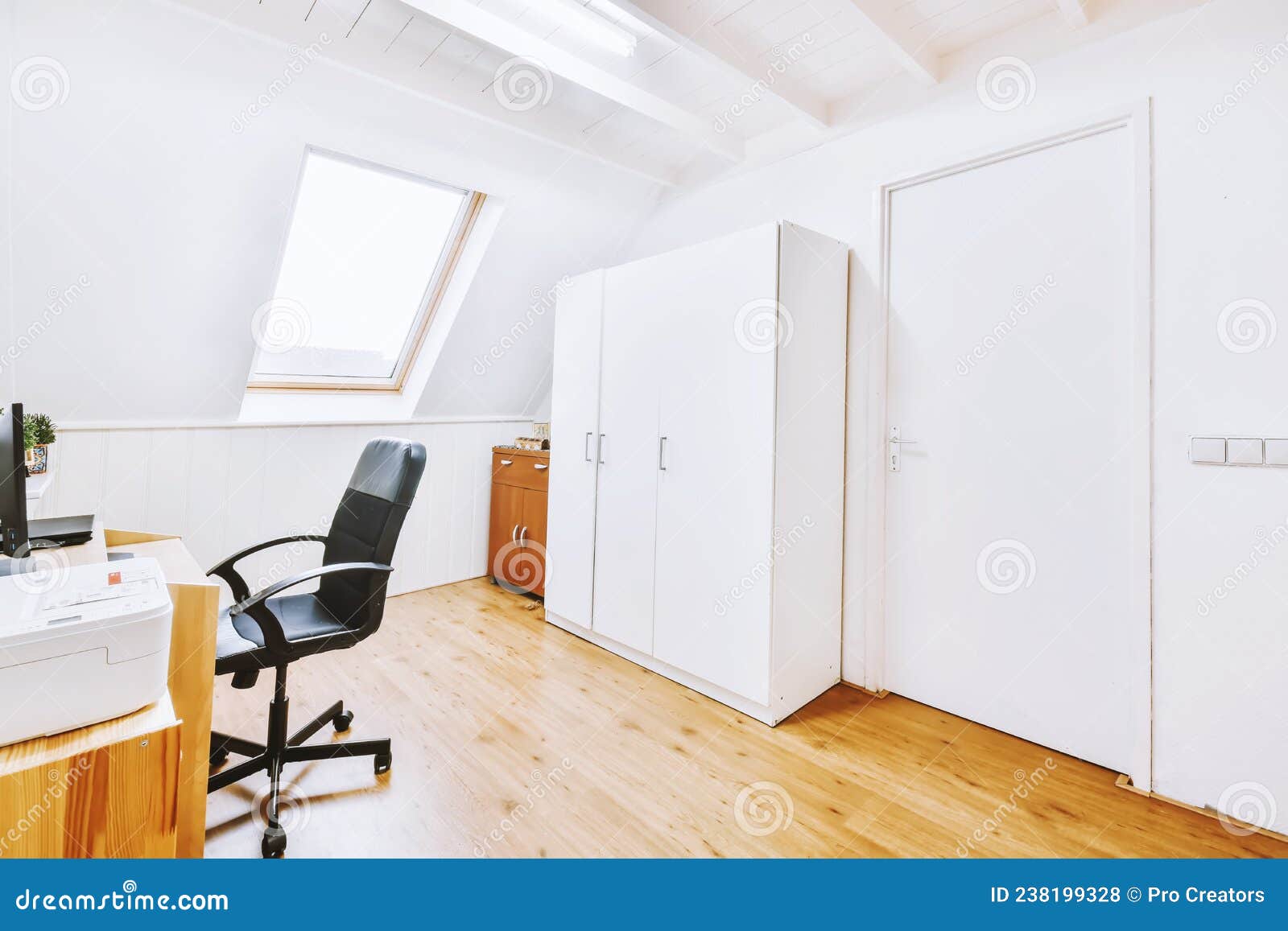 Working Area at the Computer Stock Photo - Image of internet, estate ...