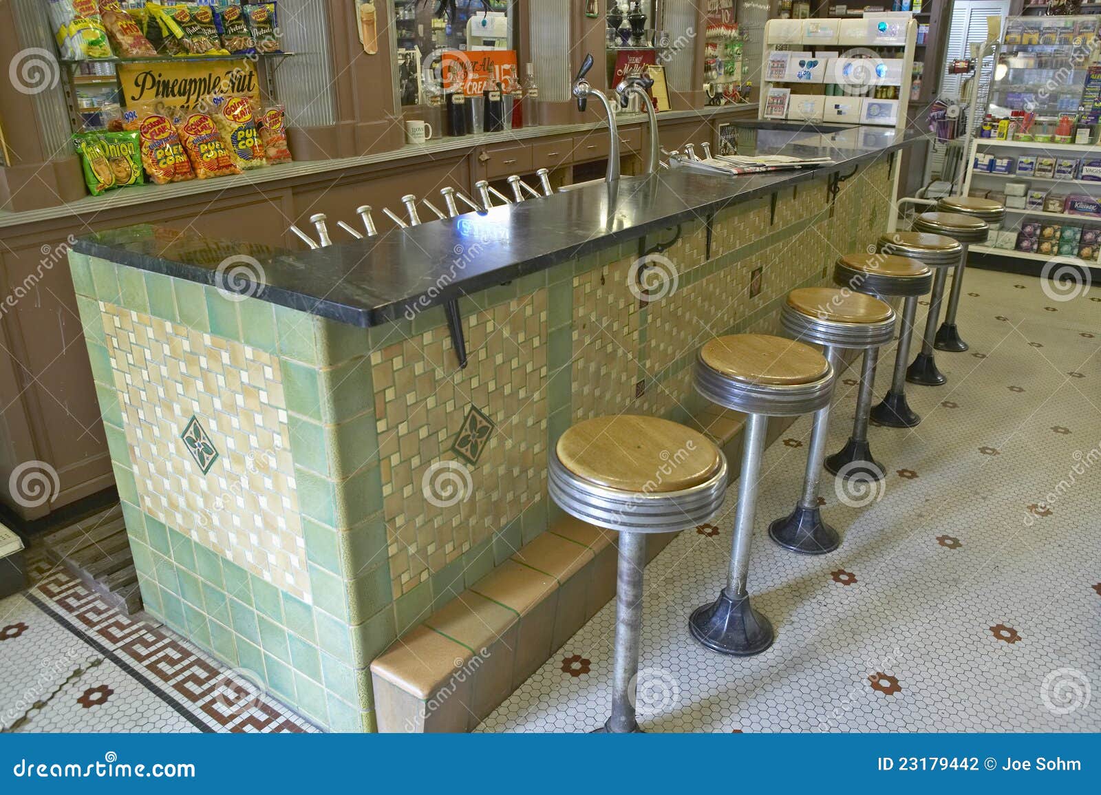 Interior of old drug store editorial photography. Image of store - 23179442