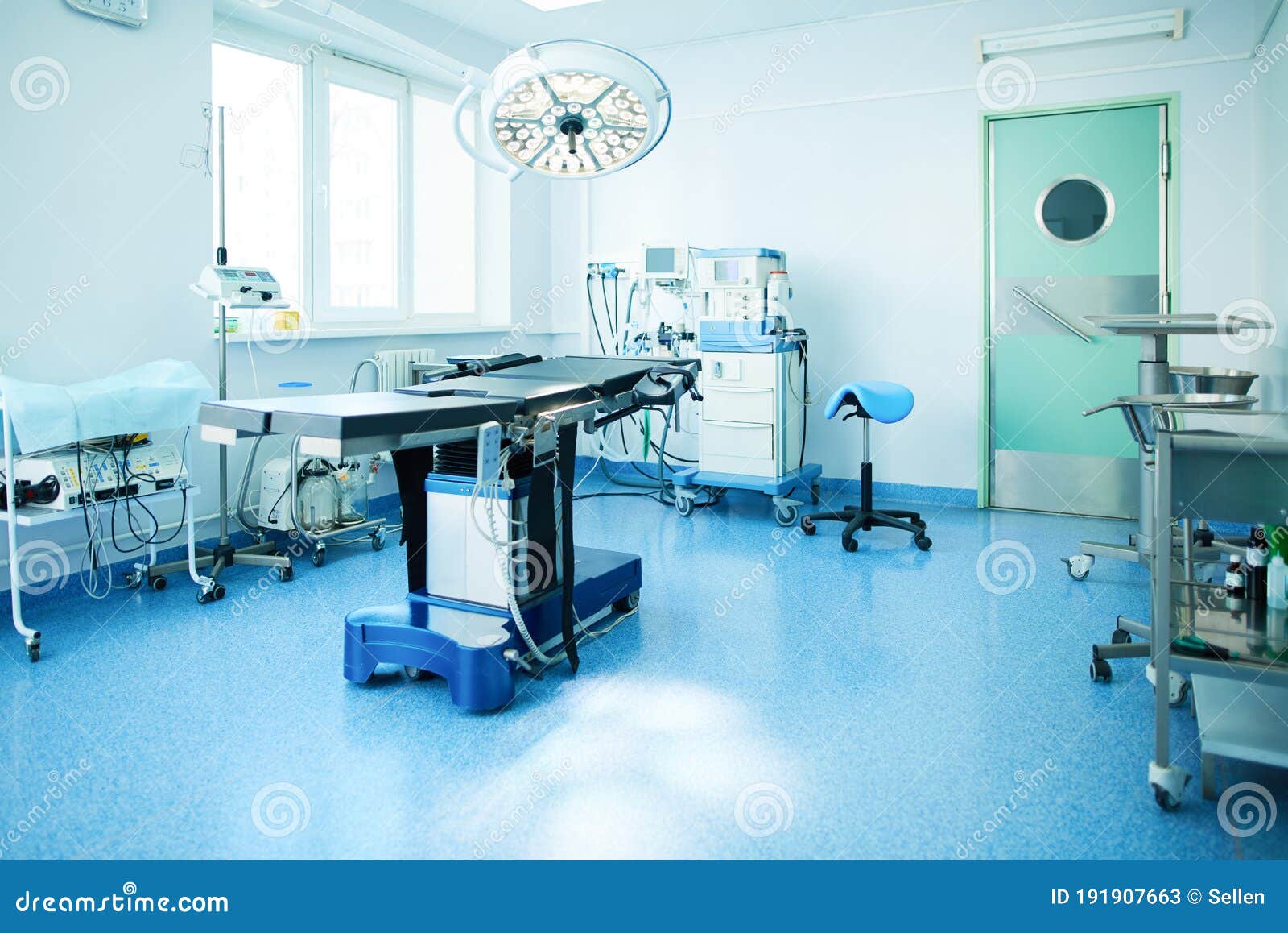 Interior of Operating Room in Modern Clinic Stock Image - Image of ...