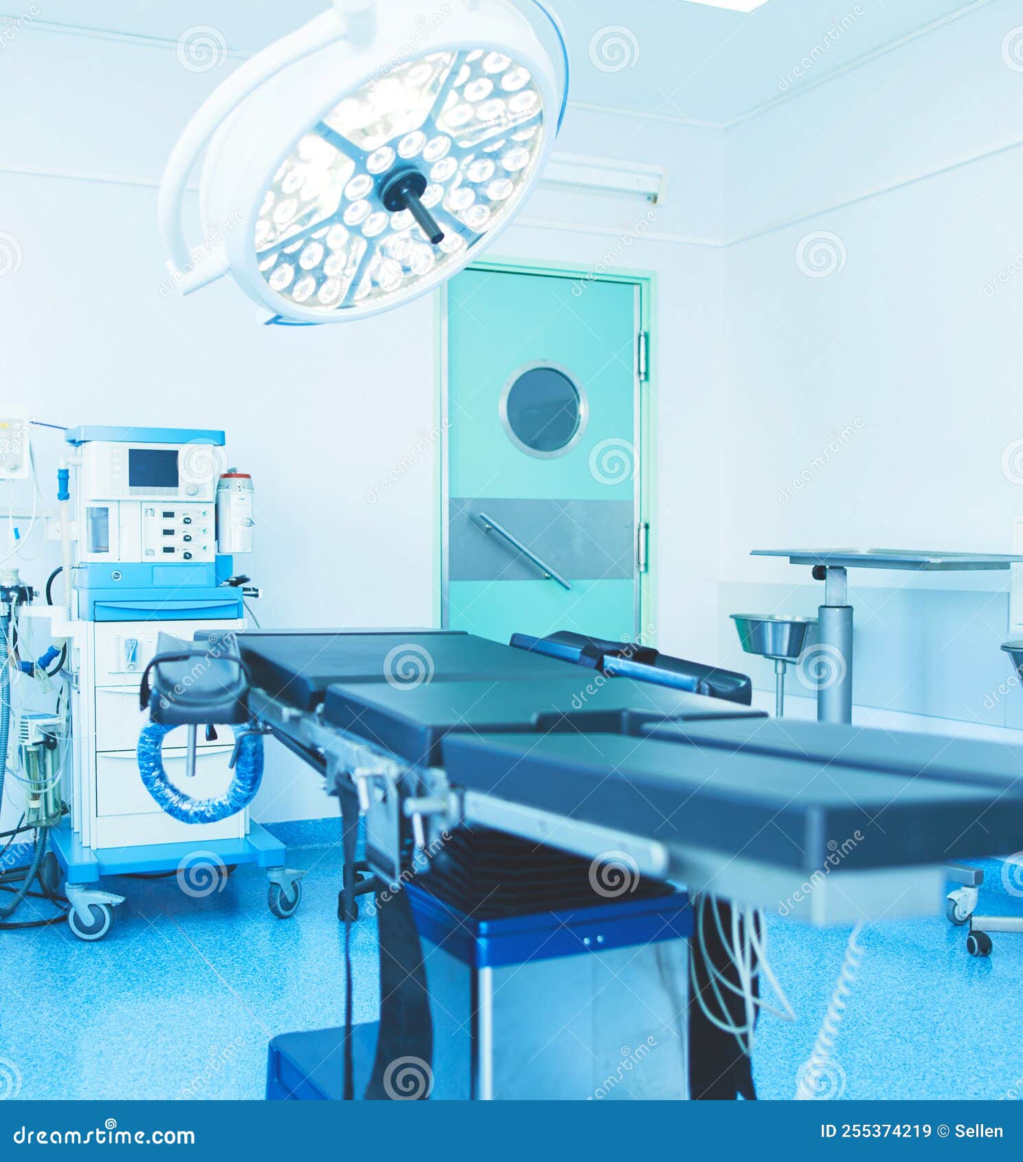 Interior of Operating Room in Modern Clinic Stock Image - Image of ...